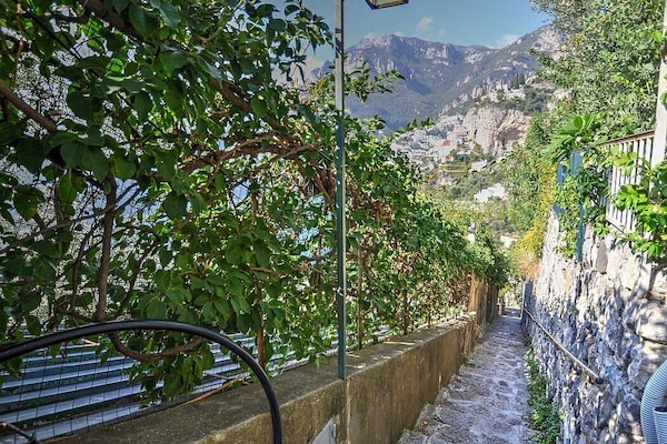 Villa Cleopatra: Une Villa éLégante Et Accueillante De Deux éTages Construite Avec Vue Sur La Mer. - Positano