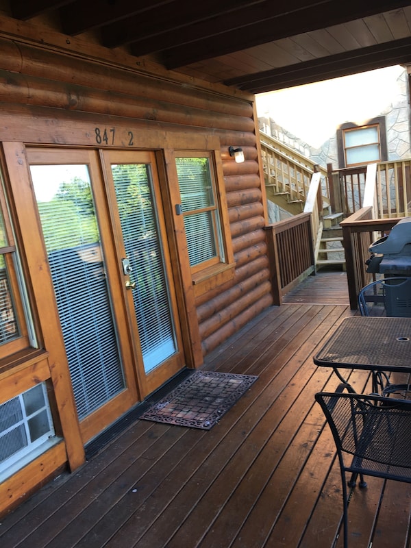 Cozy Efficiency Unit.ask For Weekday Specials! Great Location. 1 Mile Off Pkwy - Pigeon Forge, TN