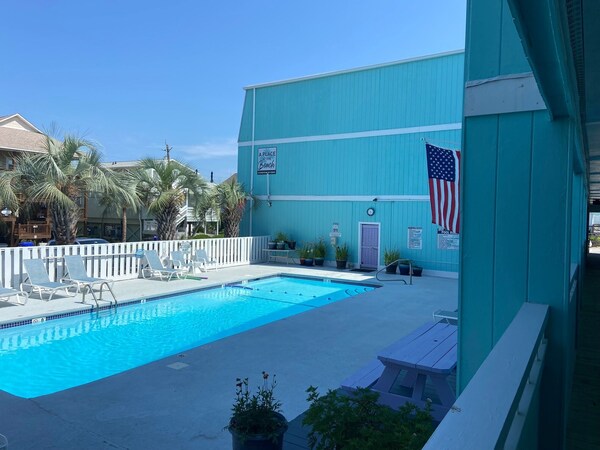 Oceanfront 2br/2bath Condo In Carolina Beach Nc - Carolina Beach, NC