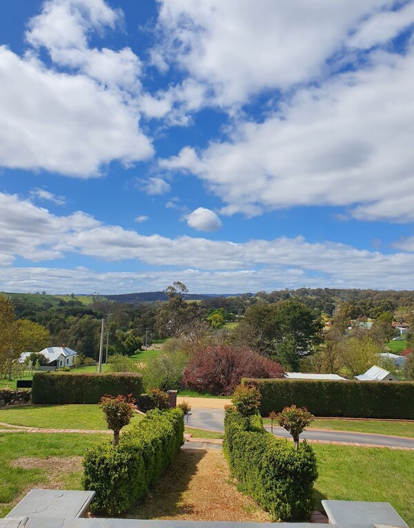 Hawthorn Cottage -Experience The Beauty And Charm - 