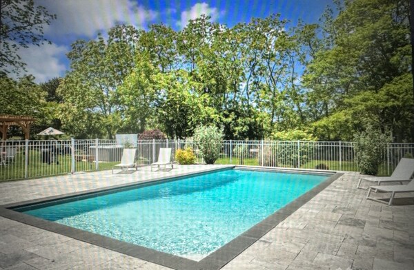 Northfork Cottage With Pool & Hot Tub - The Hamptons, NY