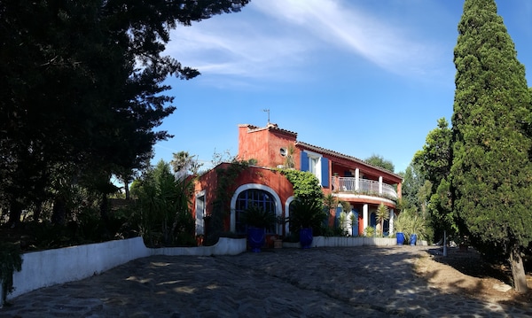 Belle Propriété De Caractère Dans 1 Hectare De Jardins Privés - Bormes-les-Mimosas