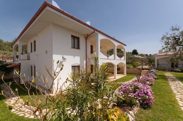 Residence Uliveto - No. 6 Trilo 6 - Mattinata