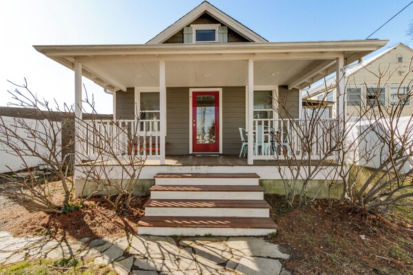Adorable Beach Cottage 1 Mile From Rehoboth Boardwalk, Walking Distance To Beach - Delaware