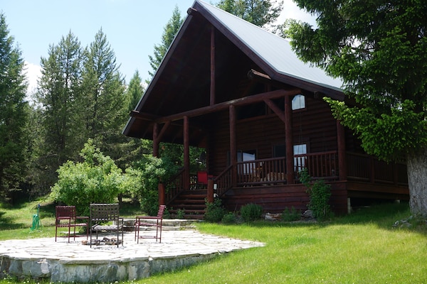 Privada Montaña Log Cabin Perfecta Para: Una Pequeña Familia O Romántico Retiro. - Eureka, MT