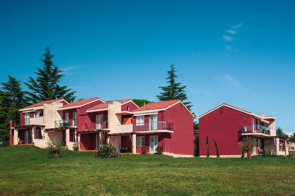 Holiday Apartment - 5 People, 37 M² Living Space, 1 Bedroom, Internet/wifi, Internet Access - Umag