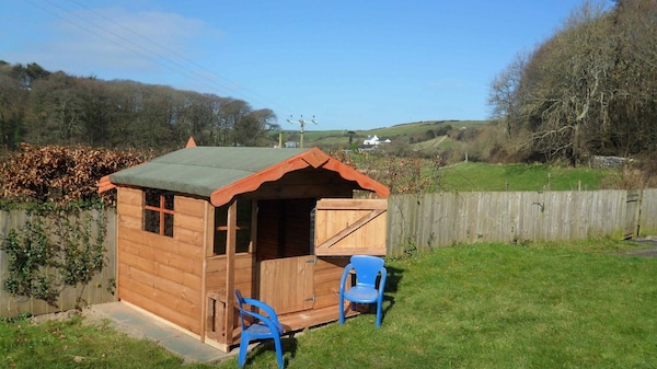 Quiet, Countryside Retreat: Spreacombe Gardens Near Woolacombe - Rockham Bay