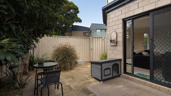 Beachside Retreat Cowes - Short Walk To The Beach - Ventnor