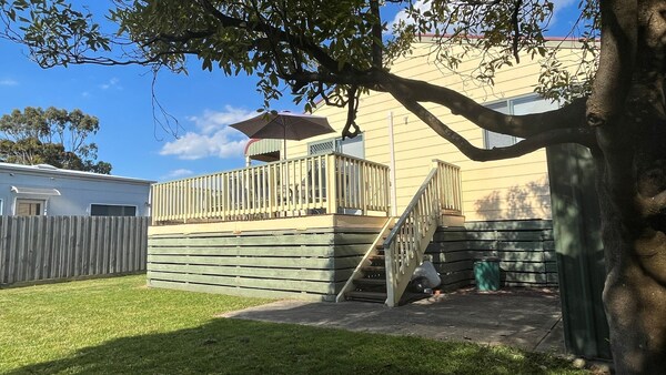 Roydon Island Retreat - Shire of Mornington Peninsula