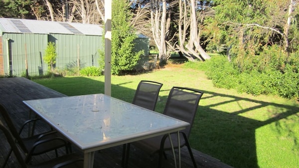 Timber & Tide Cottage - Melbourne