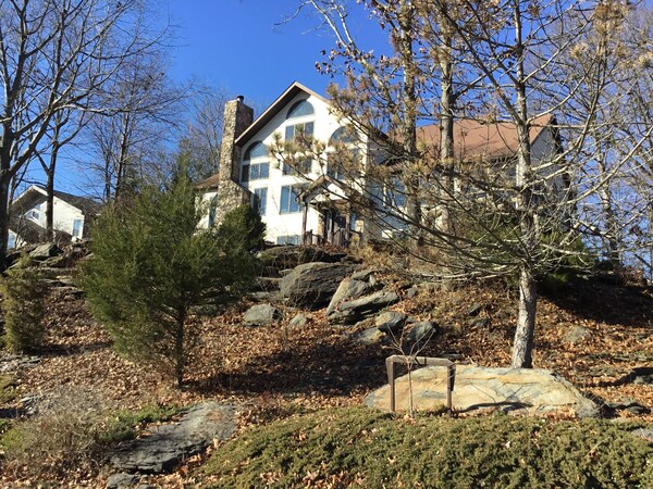 Breathtaking Mountain Views Of Shawnee Valley Ski Resort. - Delaware Water Gap, PA