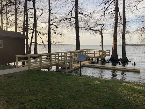 Duck Hunting, Fishing Or Relaxing Family Vacation - Reelfoot Lake State Park, Tiptonville