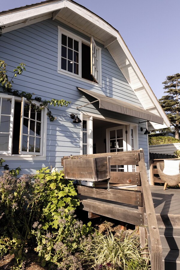 Ocean View Cottage, Hot Tub, Sleeps 2 - Santa Barbara, CA
