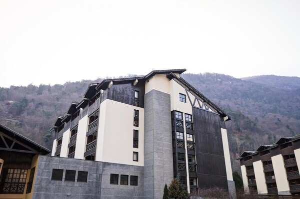 2ème éTage, Balcon, Parking, Télévision, Casier à Ski, 28m², Brides Les Bains - La Tania