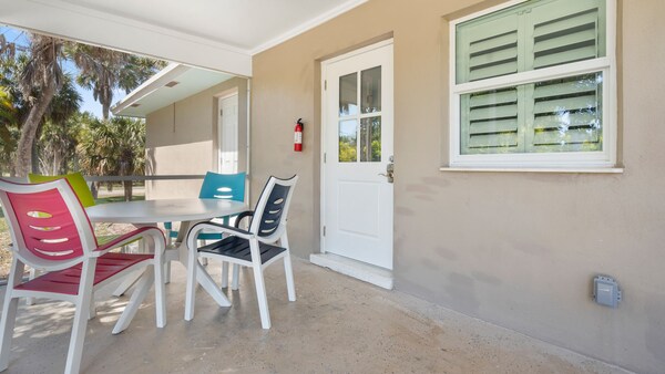 Sanibel Shores A1, 2-bett / 2-badehäuschen, Strandausrüstung, Handtücher, Cart Zur Verfügung Gestellt - Sanibel, FL