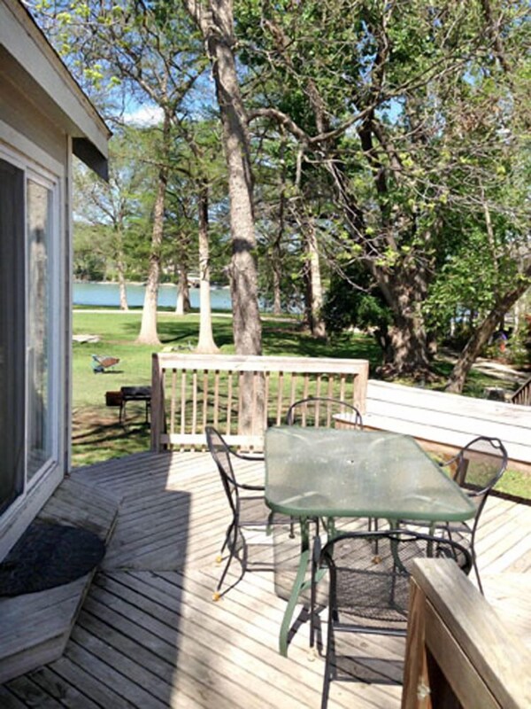Camp Willow Cottage 2 Lake Dunlap Guadalupe River - New Braunfels, TX
