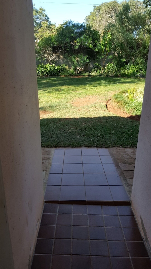 Self Contained Cottage Home Away From Home For Holiday Or Business - Harare