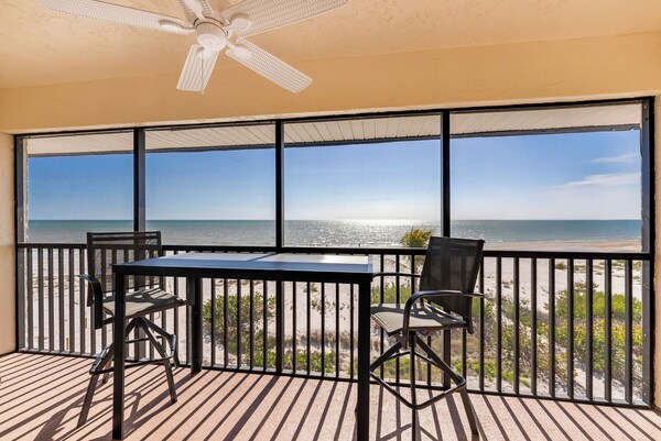Beautiful One-bedroom On Top Floor With New Custom Features. - Sanibel Island, FL