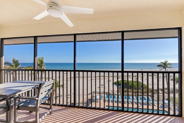 One-bedroom, Top Floor Unit Offers A Special Golf Privileges Package Too. - Sanibel Island, FL
