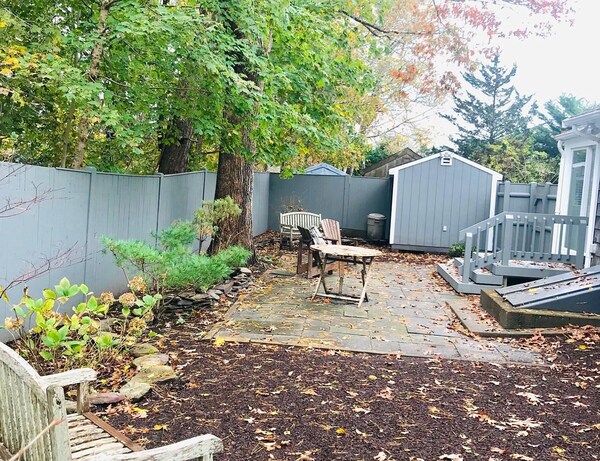 Renovated Cottage 1 Mile To Beach In Chatham! - Orleans, MA