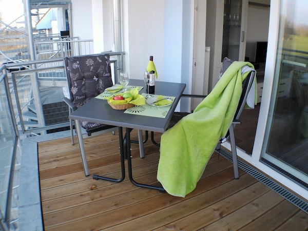 Hochwertige Ferienwohnung Mit Kamin Und Wellnessdusche Wenige Meter Zum Strand - Großenbrode