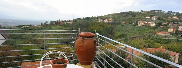Villa Floriana C: Un Appartement éLégant Et Accueillant Entouré D'un Paysage Magnifique. - Pistoia