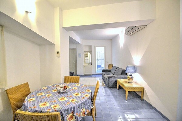 Appartamento Marilena C: A Graceful Apartment Located In The Center Of Amalfi, At The Back Of The Cathedral, With Free Wi-fi. - 살레르노