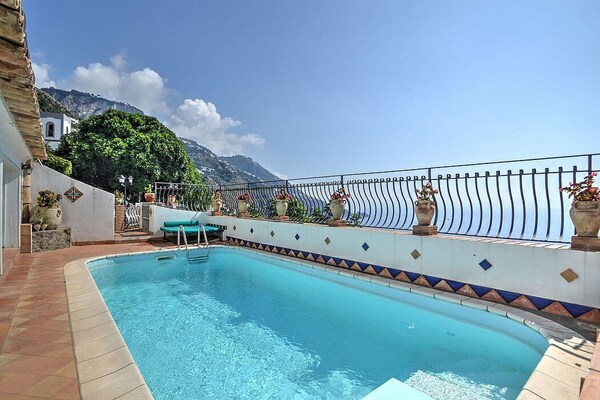 Casa Astride: A Romantic And Welcoming Cottage Which Faces The Sun And The Sea, With Free Wi-fi. - Praiano