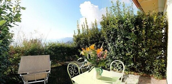 Casa Ilnira D: Un Appartement Lumineux Et Ensoleillé Dans Un Endroit Calme. - Positano