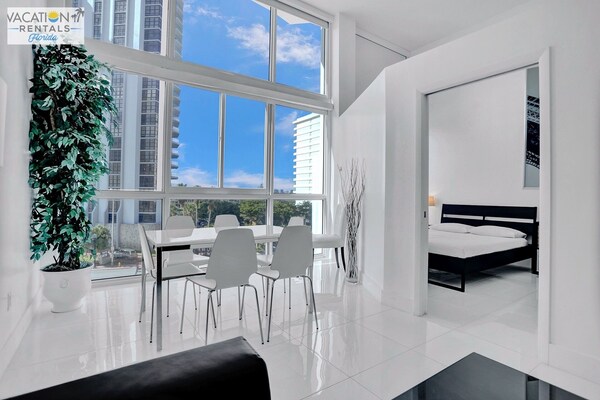 Condominio De 2 Habitaciones En La Playa En Miami Beach - Miami Beach