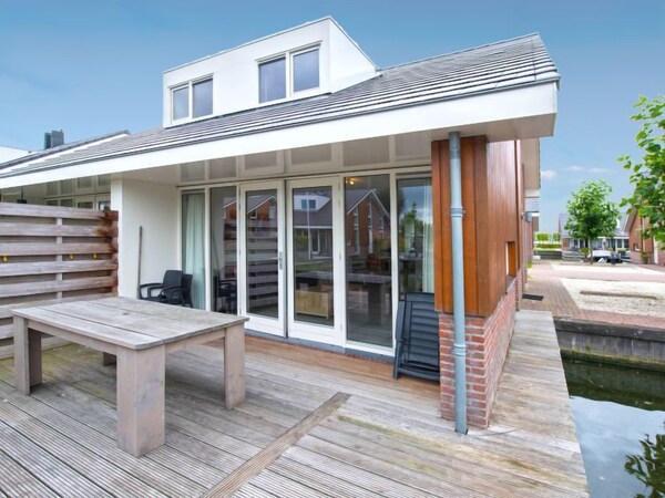 Dorregeest By Interhome - Uitgeest