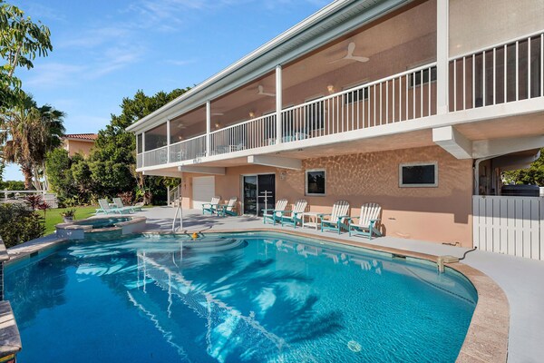Two Story, Single Family Home Located In The Quiet Sombrero Beach Area - Marathon, FL