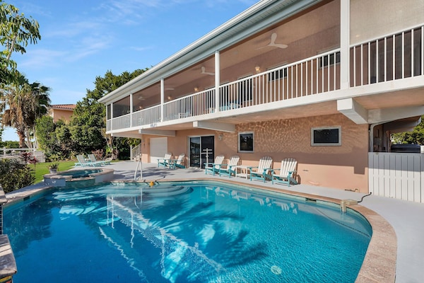 Two Story, Single Family Home Located In The Quiet Sombrero Beach Area - Marathon, FL