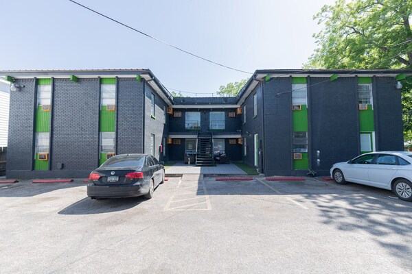 New Listing! Thrifty + Functional 1bd Apt Near Aus And Downtown - Montopolis - Austin