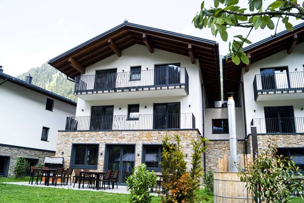 Attractive Apartment With Ski Storage Room - Montafon