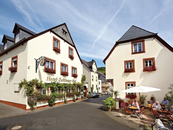 Spa Suite Rosenberg In The Gh Weinkabinett - Hotel Zeltinger Hof - Lieser