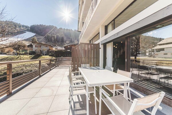 Modern, Spacious Apartment In The Centre Of Morzine Near The Ski Lifts. - Morzine