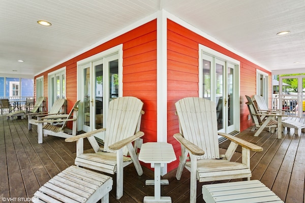Perfect For Large Groups Located In The Heart Of Beachwalk Resort - Michigan City, IN
