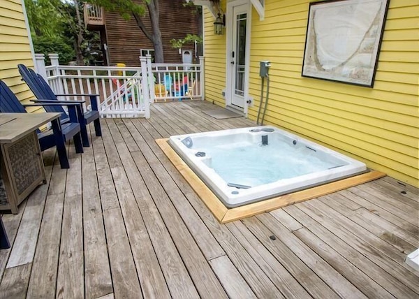 Grand Resort Home With Hot Tub & Golf Cart - Michigan City, IN