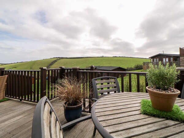 Lodge 22, Family Friendly, Country Holiday Cottage In Millbrook - Cawsand