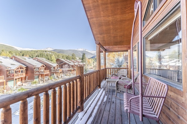 Spacious Condo Just Moments From Winter Park Ski Resort W/shared Hot Tub - Winter Park, CO