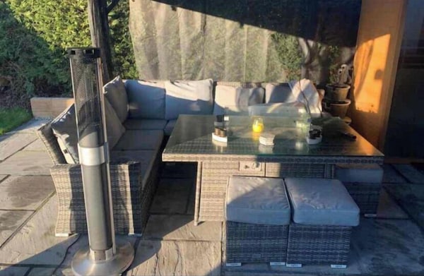 Pet Friendly Home In Chelmsford-hot Tub-sleeps 6 - Burnham-on-Crouch