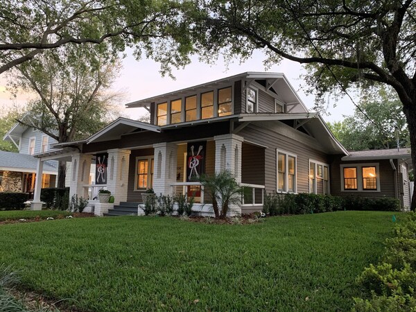 Bayshore Bungalow W/ Pool House - Tampa, FL
