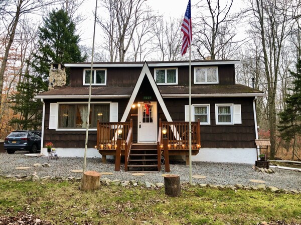 Come And Enjoy The Breath Taking  Vacation Cabin At  Pocono , Pa - Arrowhead Lake, PA