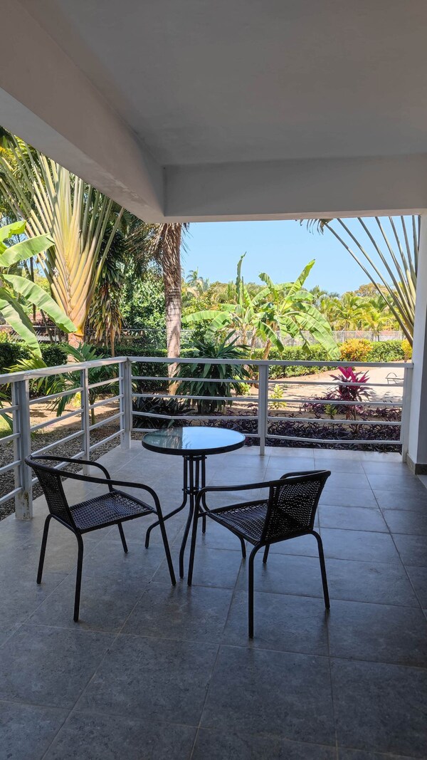 Blue Apt H1 For Up To 5 Guests, 2 Queen Bedroom Pool - Sosúa