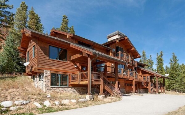 Mountain Side Lives Like A 4 Bedroom Home: 3 Bedroom + Bunkroom & 4.5 Bathrooms - Copper Mountain, CO