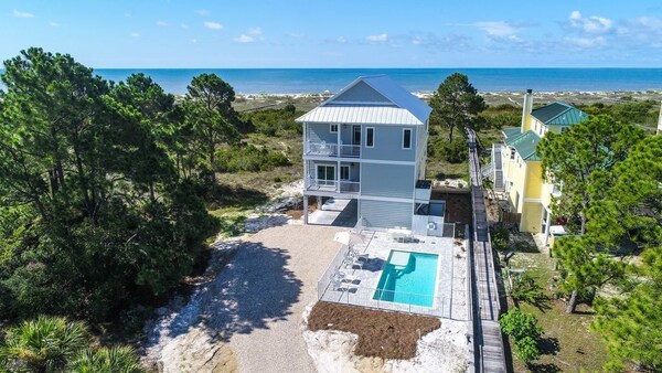 Gulf Front, Elevator, Private Pool, 2 King Masters."wow" Views Of A Quiet Beach! - Cape San Blas, FL