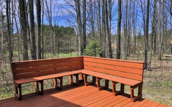 Close To Pool, Hot Tub, Hiking Trails. Trout Creek Condo #131 - 2 Bedrooms, 2 Baths. - Harbor Springs, MI