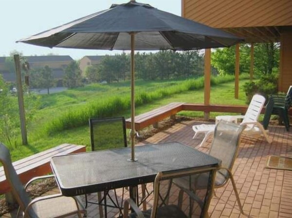 1500 Sq Ft Spacious Condo At Trout Creek - #70 - 2 Bdrm 2 Bath Plus. - Harbor Springs, MI