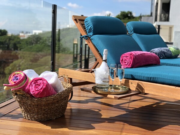 Amplio Y Diseño  5 Br Luxury @ Juriquilla  Jacuzzi - Querétaro